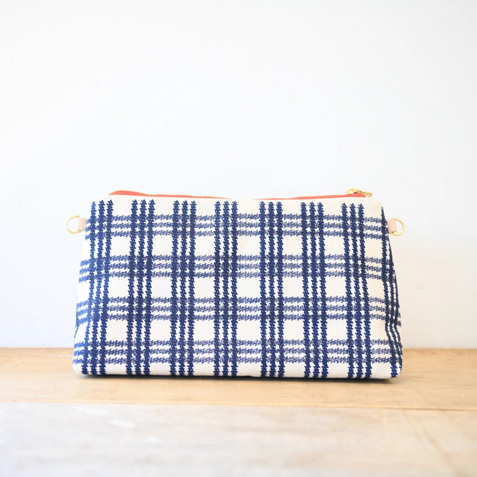 Plaid Jen Bag in Navy – Fathom & Co.